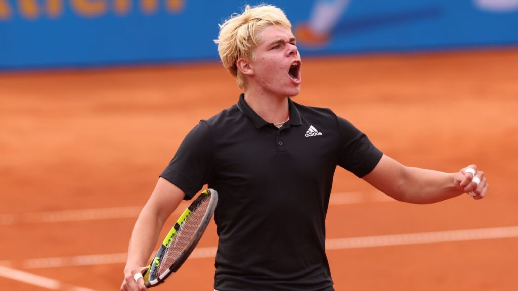 He is 17 years old and Chilean ancestry, beat a former top 10 and ...