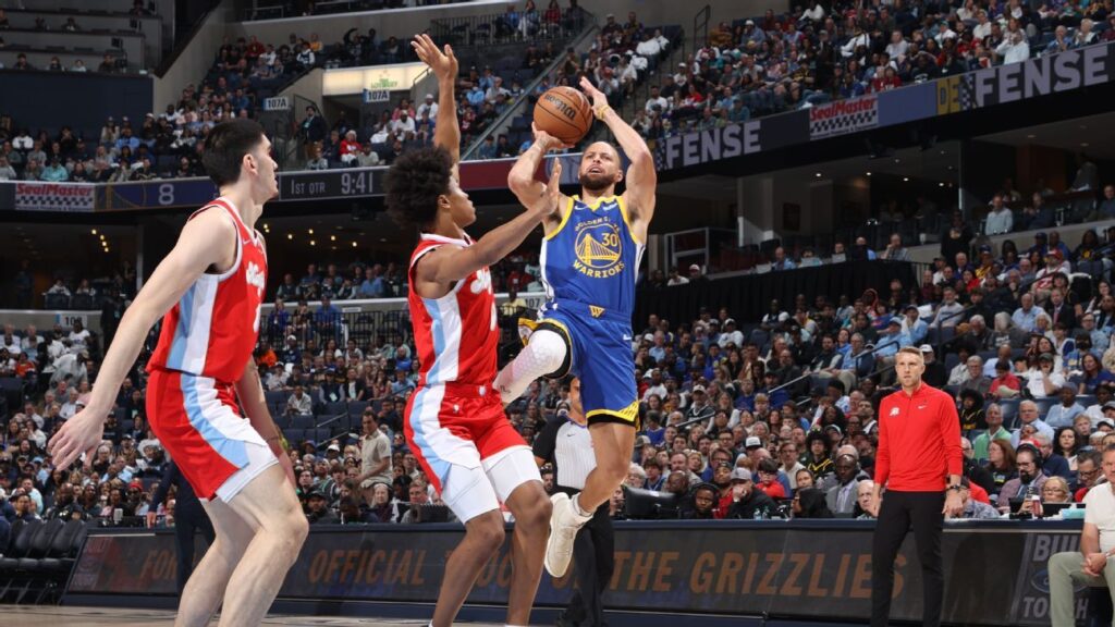 Stephen Curry, 52 points, 12 triples and another historic night with ...